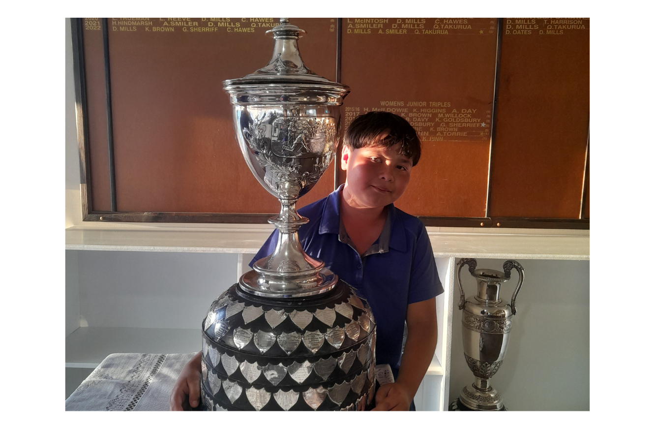 The Burton Cup : A special tournament in a special place - Bowls New ...